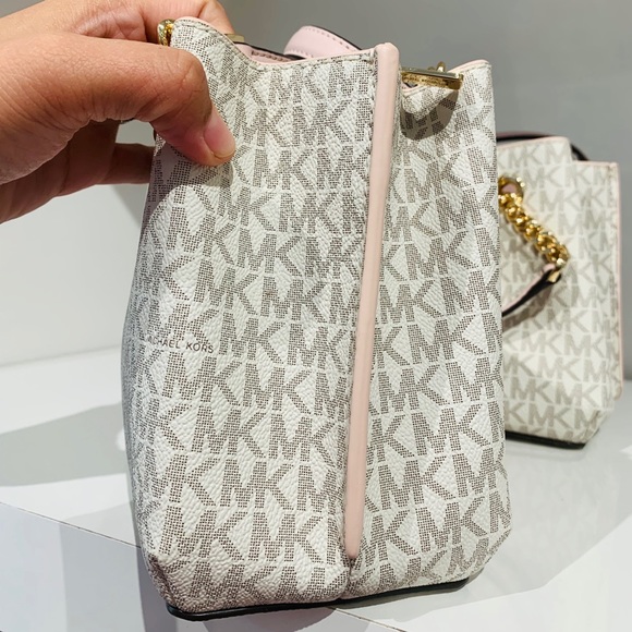 Michael Kors | Bags | Michael Kors Smallmini Handbagcrossbody Bag ...